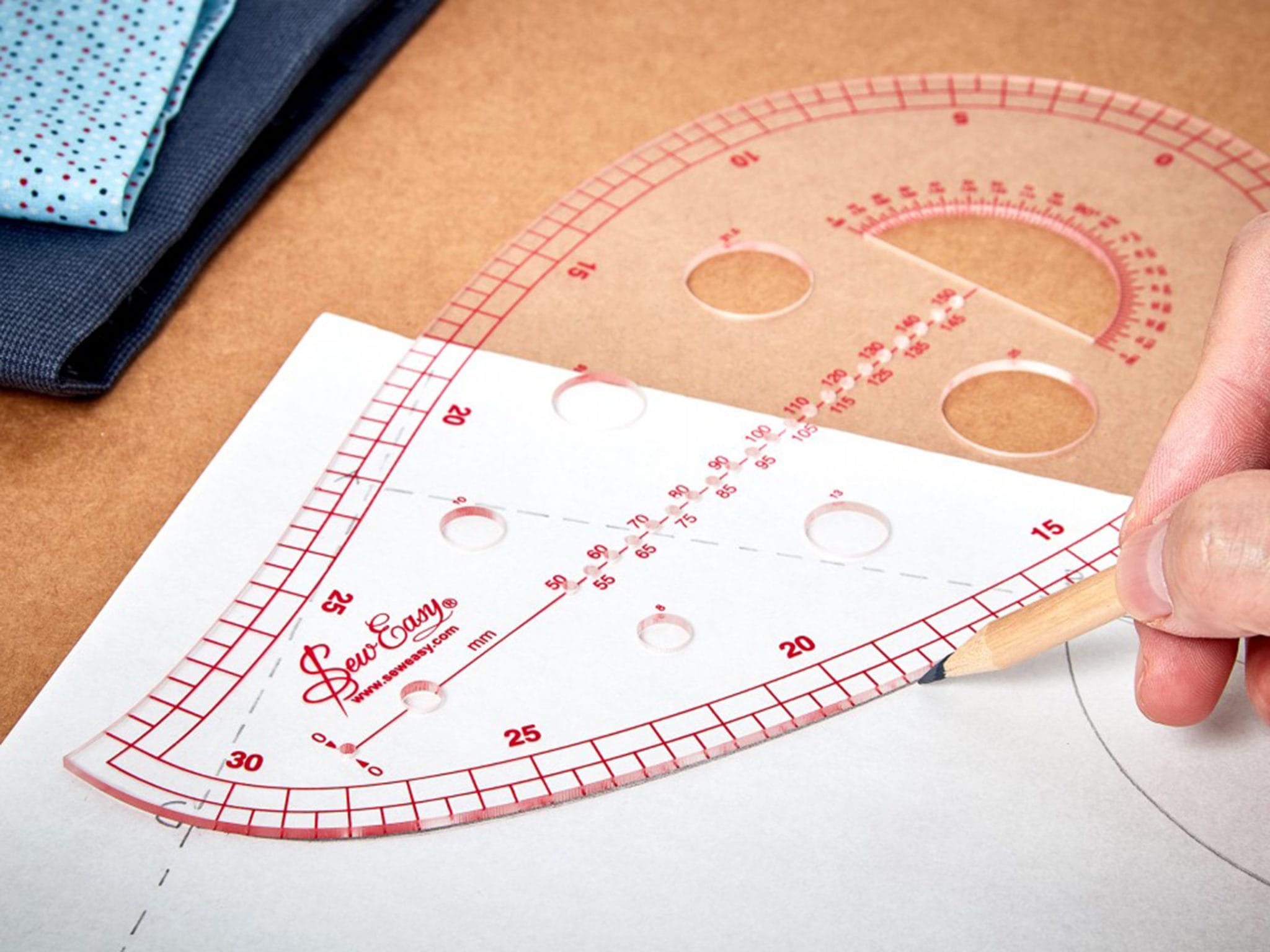 Sleeve Curve Ruler | Metric - CW Fabrics